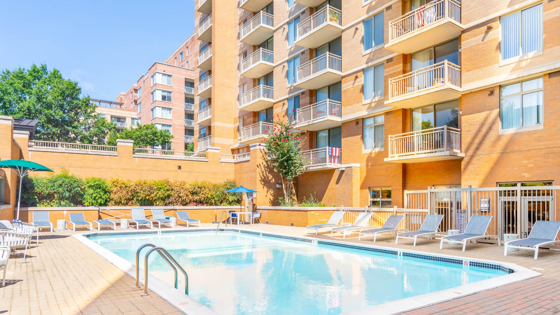 The Reserve at Clarendon Centre Apartments in Arlington - 3000 N ...