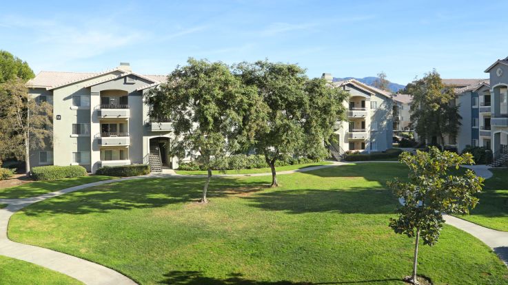 Foothill Ranch Apartments in Orange County from Equity Residential ...