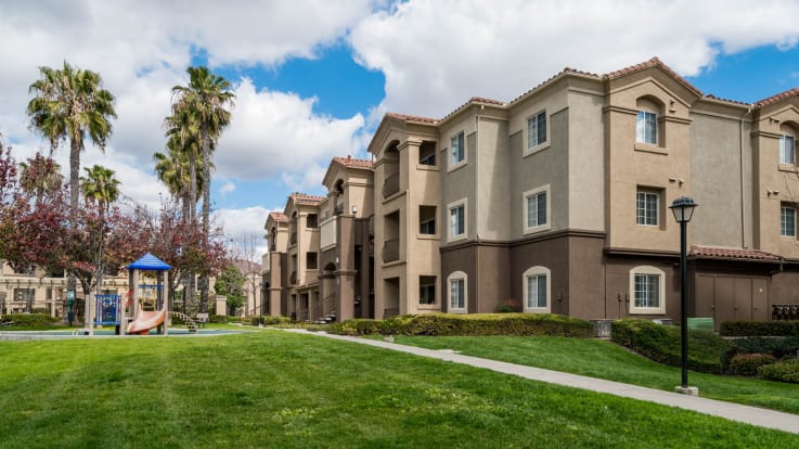 San Diego Apartments- Over 10 Apartment Communities in San Diego ...