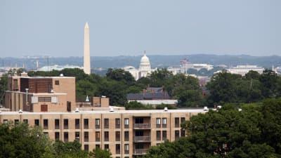 The Reserve at Clarendon Centre Apartments in Arlington - 3000 N ...